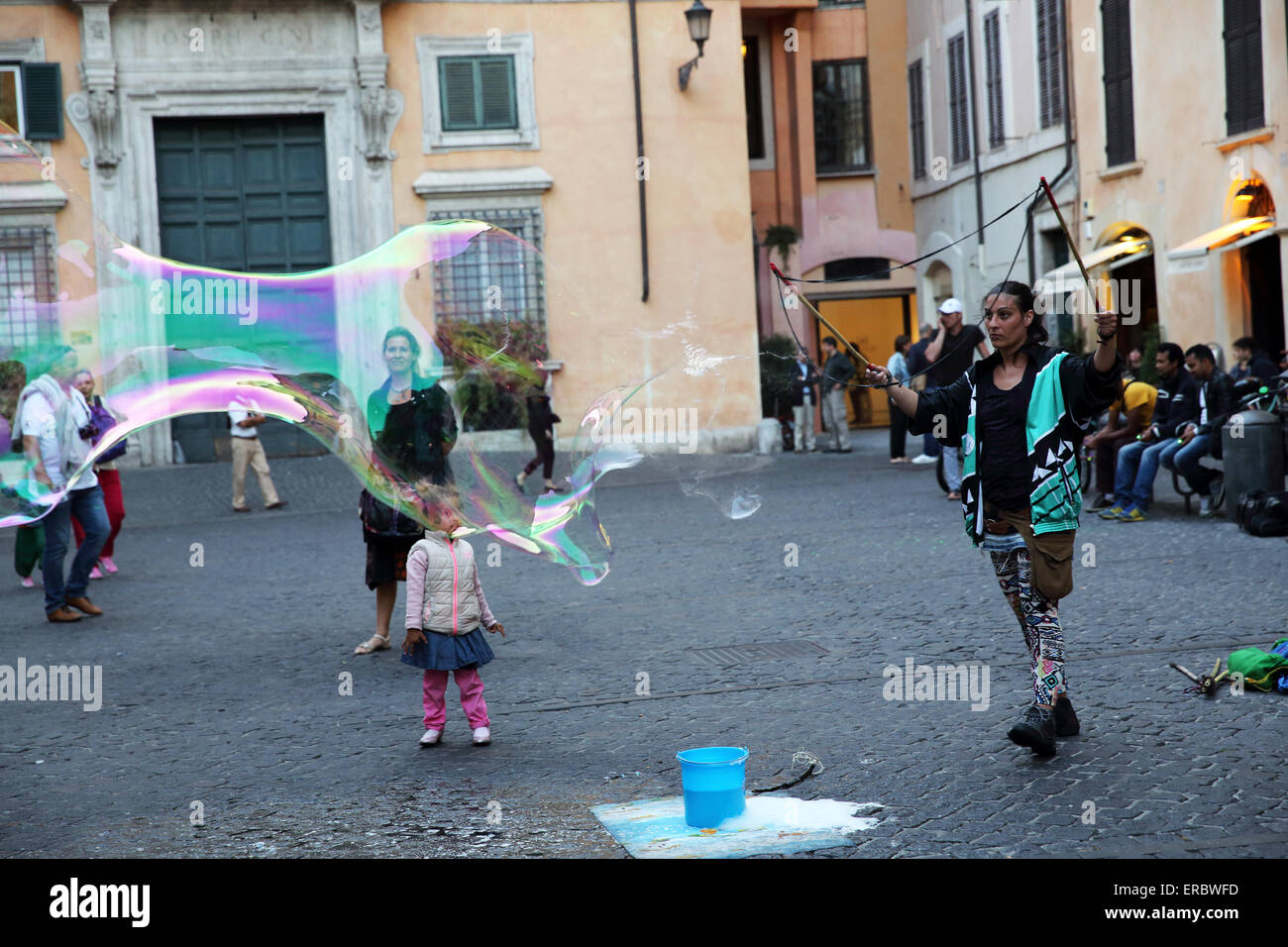 Very large bubbles hi-res stock photography and images - Alamy