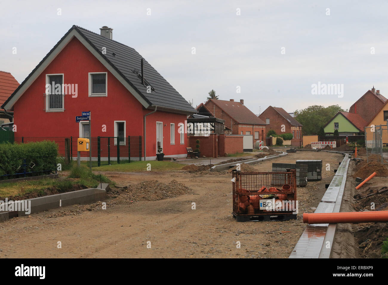 Fischbeck, Germany. 28th May, 2015. Reconstruction works in Kabelitzer ...