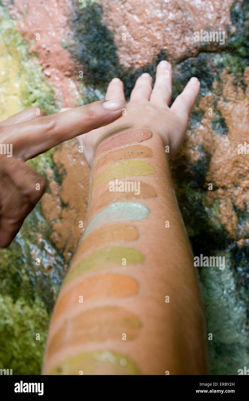 Natural dyes used to make paint for traditional aboriginal designs at ...