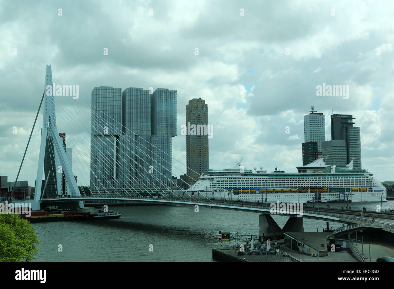 Rotterdam erasmusbrug hi-res stock photography and images - Alamy