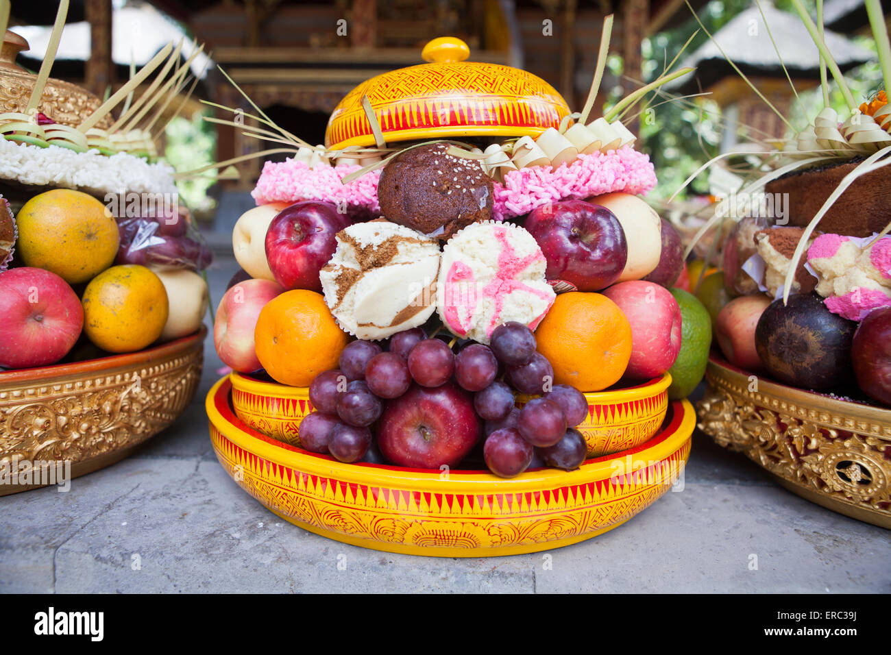 Offering mandala hi-res stock photography and images - Alamy