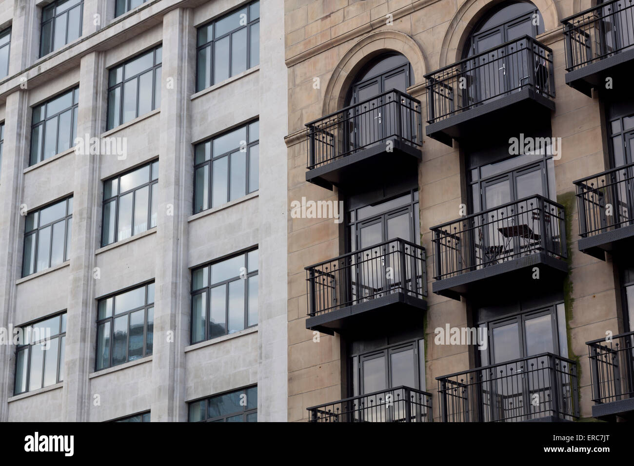 Leeds building in city centre Stock Photo - Alamy