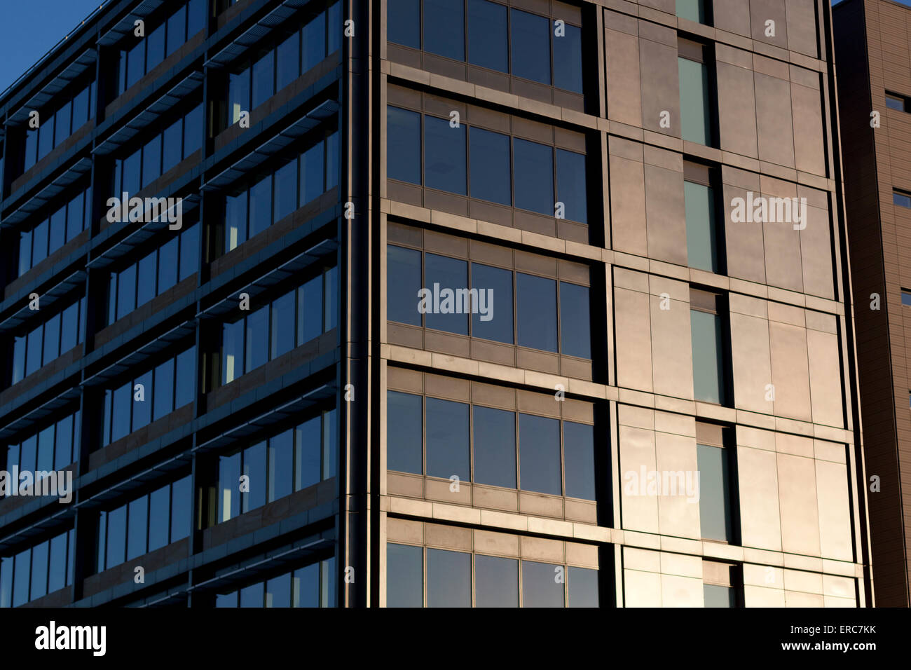 Leeds office hi-res stock photography and images - Alamy
