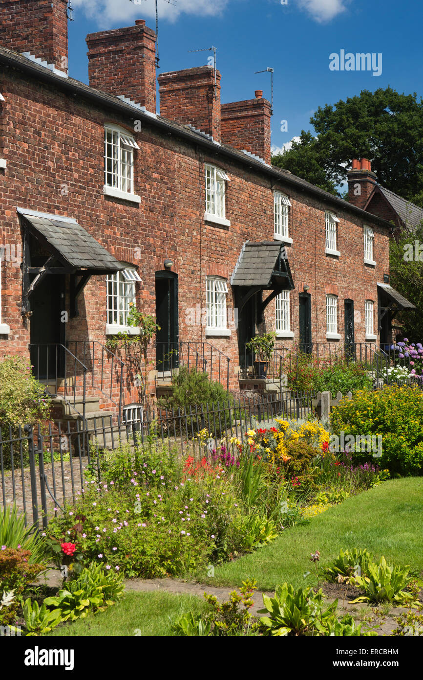 Industrial revolution terrace housing High Resolution Stock Photography ...