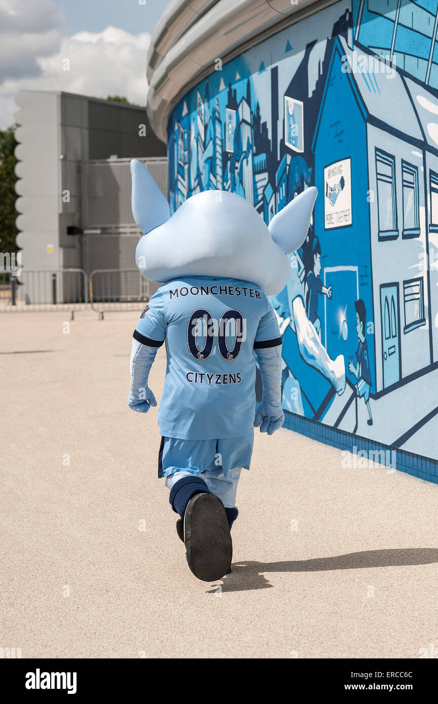 Manchester city mascot moonchester hi-res stock photography and images ...