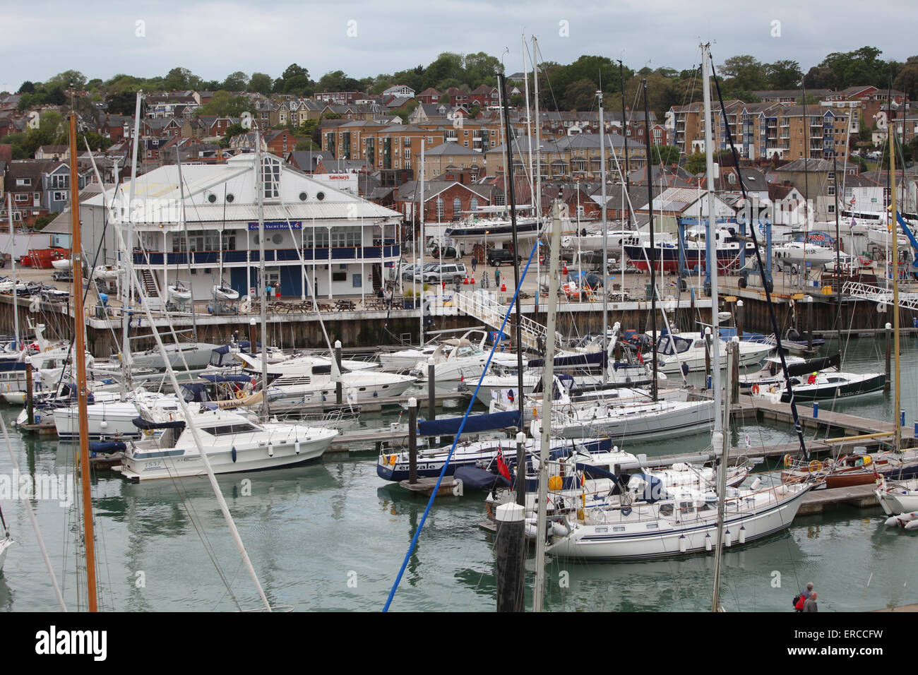 Isle of wight cowes yacht hi-res stock photography and images - Alamy