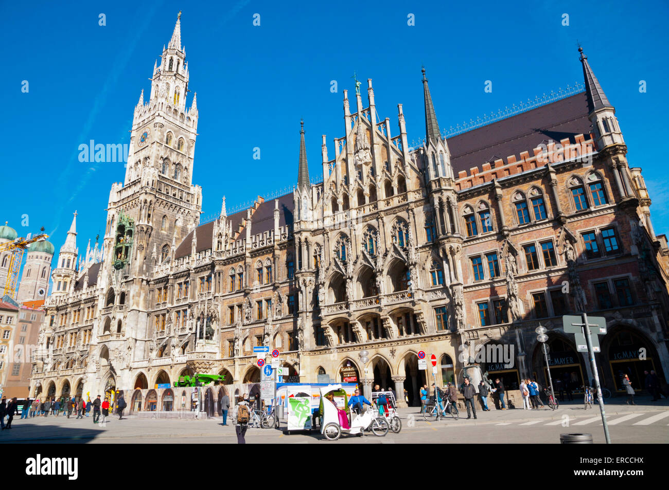 Marienplatz, main square with Neues Rathaus, new town hall, Altstadt ...