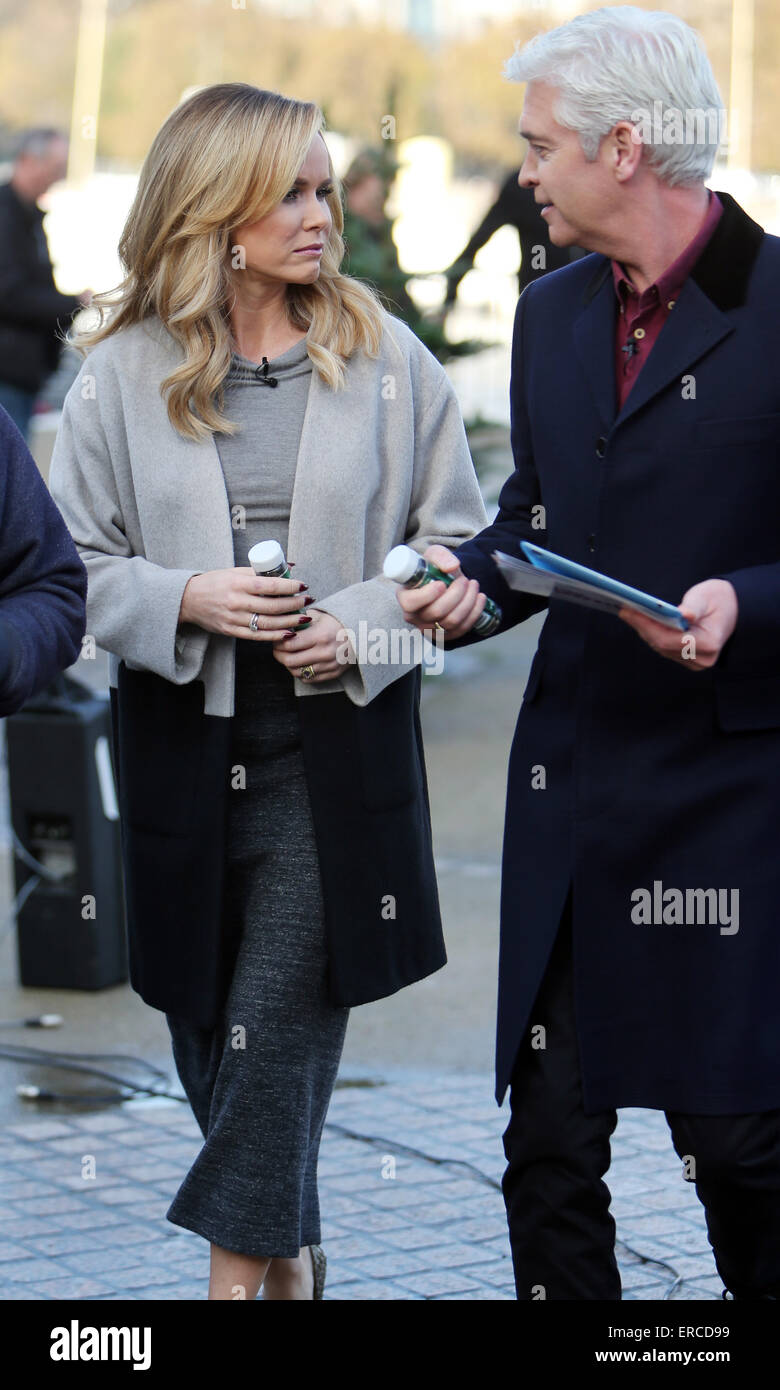 Amanda Holden and Philip Schofield filming This Morning on the ...