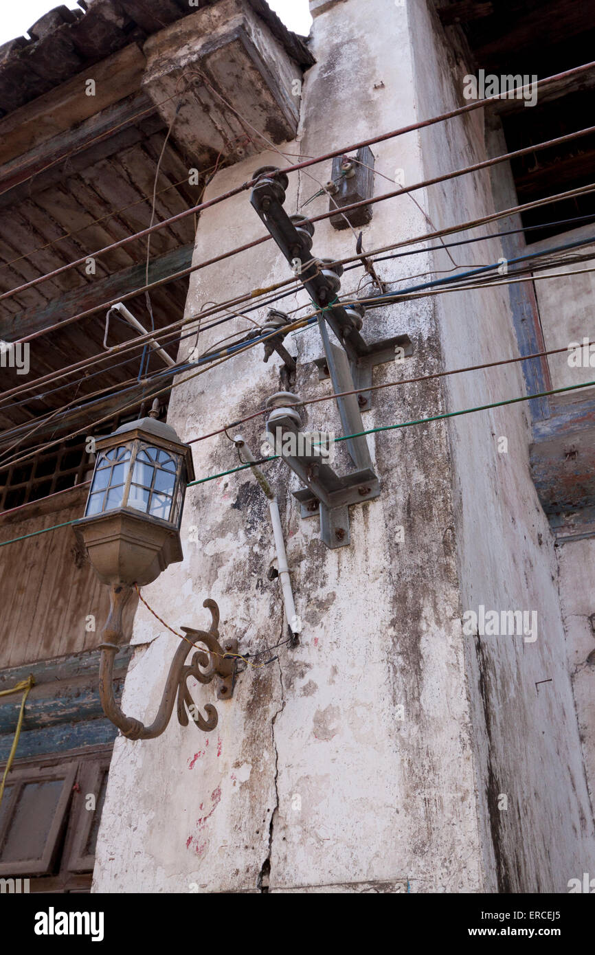 Old street electricity cabling in China Stock Photo - Alamy