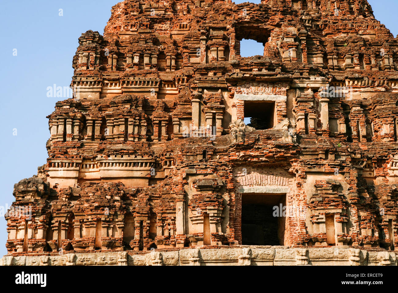 Ancient ruins detail hampi india Stock Photo - Alamy