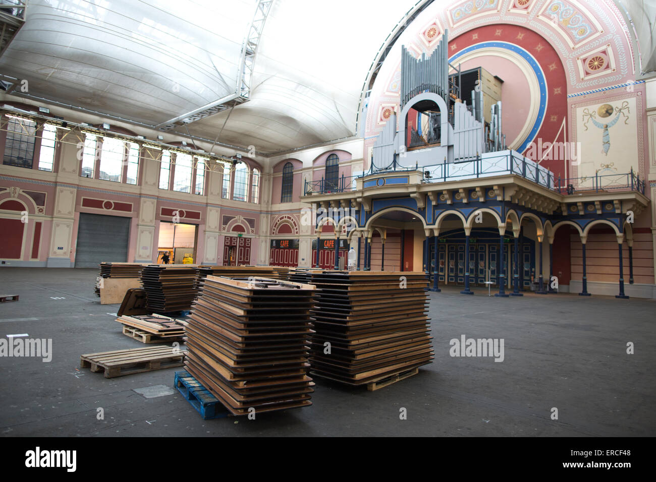 Alexandra Palace, historic London entertainment venue, the Great Hall ...