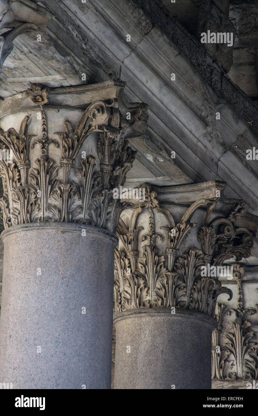 Portico and corinthian columns hi-res stock photography and images - Alamy