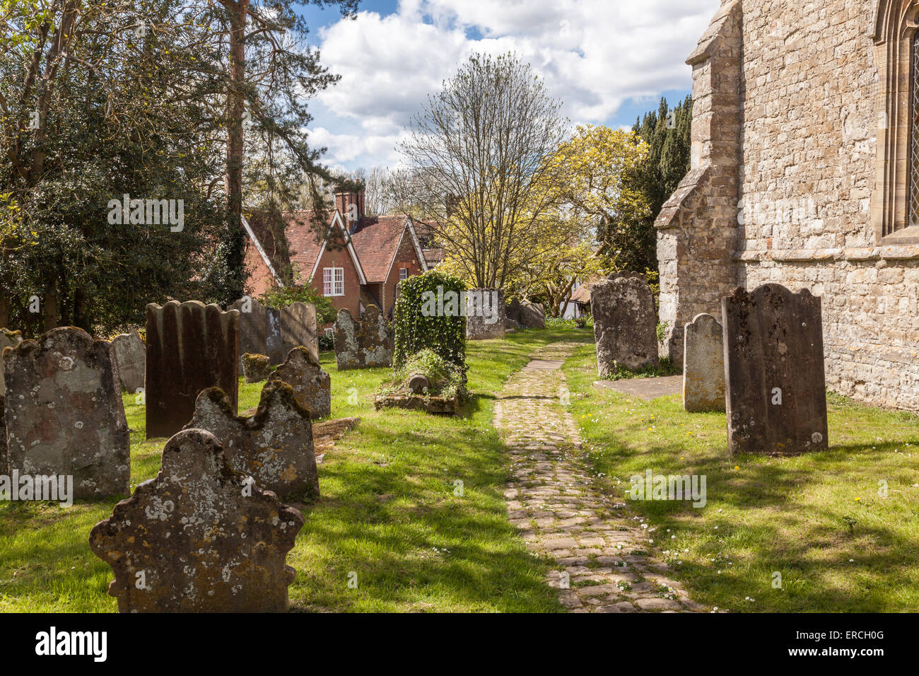The Parish church of St Peter and St Paul, Yalding, Kent, England, UK ...
