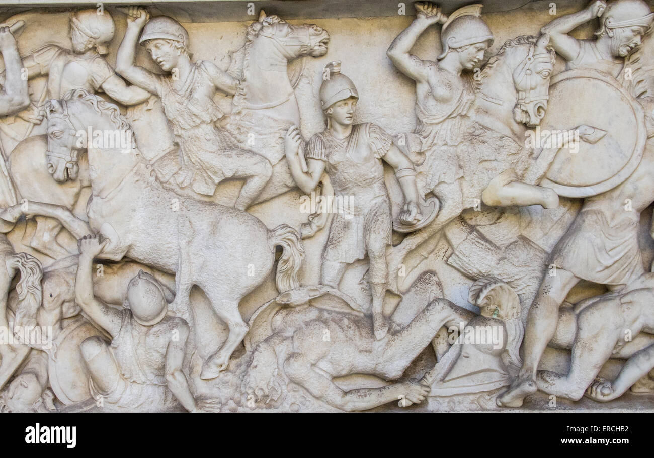 Ancient Roman battle scenes from the Sarcophagus of Saint Helen Stock ...