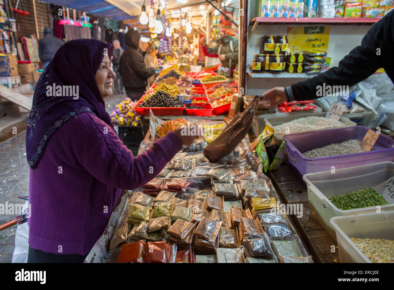 Muslim shopkeeper hi-res stock photography and images - Alamy