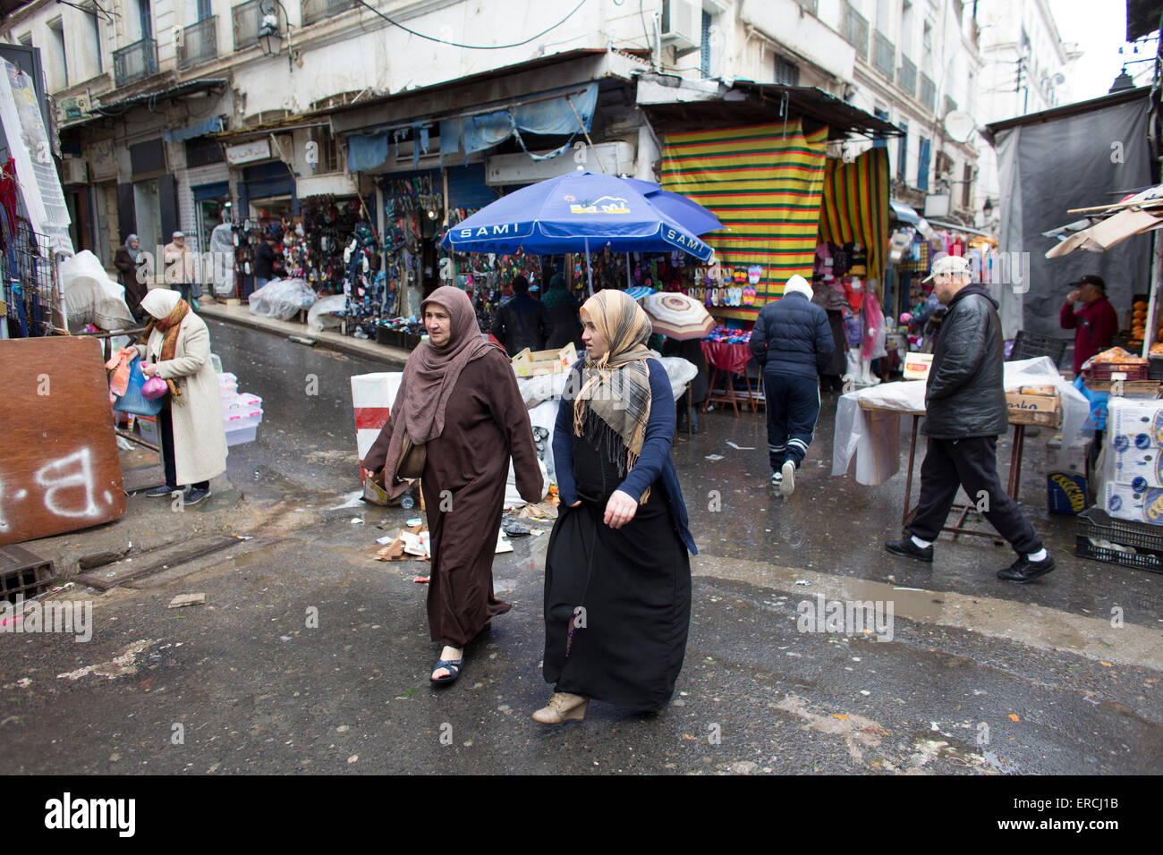 Hijab Niqab Shopping High Resolution Stock Photography and Images - Alamy