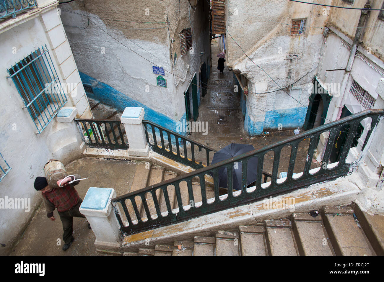 Narrow Alleys Stock Photos & Narrow Alleys Stock Images - Alamy