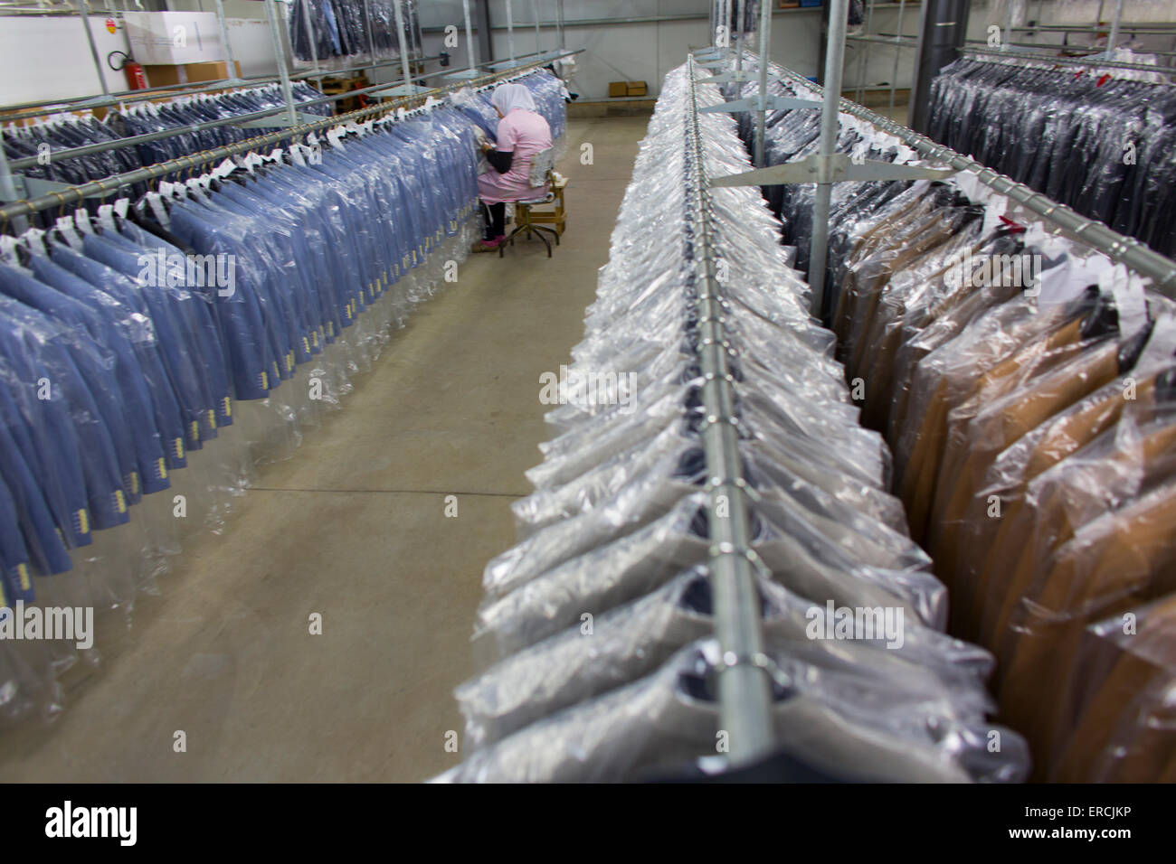 Clothing factory THE MAKERS in Morocco produces clothes for the Dutch ...