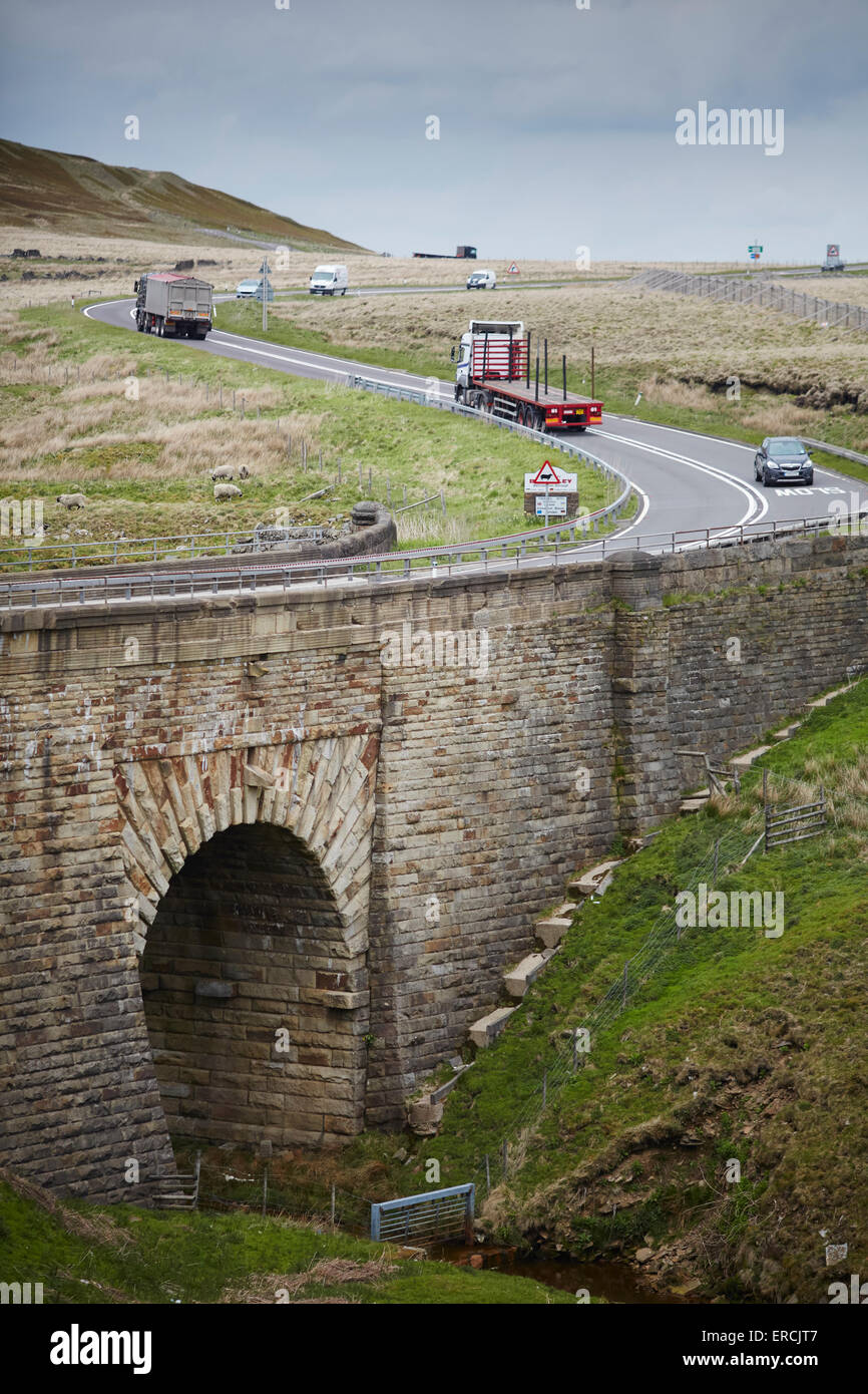 A628 through the woodhead pass hi-res stock photography and images - Alamy