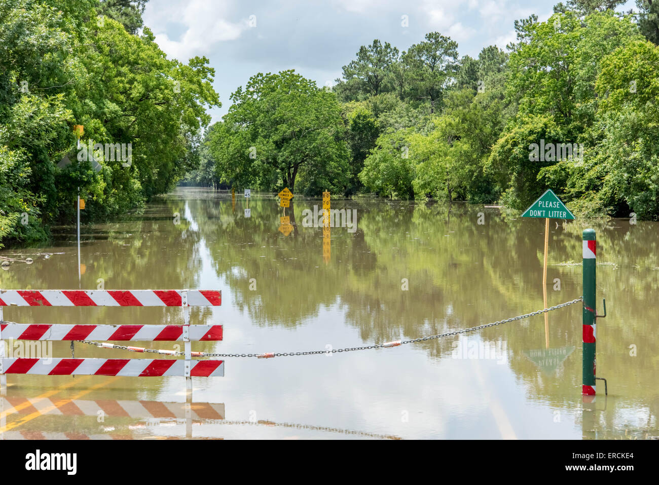 May 30, 2015 - Addicks Reservoir Park, Houston, TX: Standing flood ...