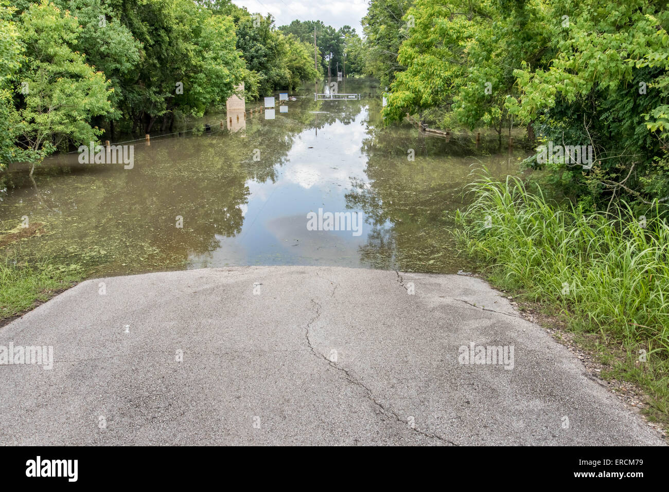 May 30, 2015 - Addicks Reservoir Park, Houston, TX: Standing flood ...