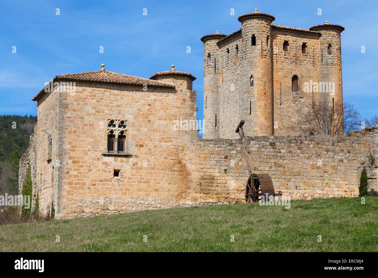 Donjon Arques, Aude, Languedoc-Roussillon, France Stock Photo - Alamy