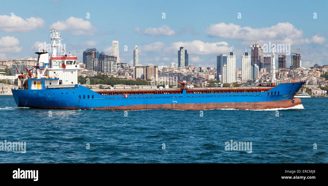 Cargo ship crossing the Bosphorus in Istanbul, Turkey Stock Photo - Alamy Cargo ship crossing the Bosphorus in Istanbul, Turkey Stock Photo - Alamy