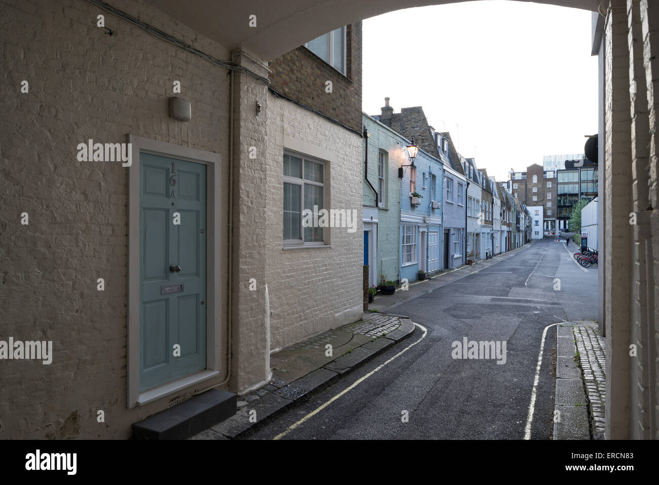 Row of quaint English houses in Westminster, London Stock Photo - Alamy