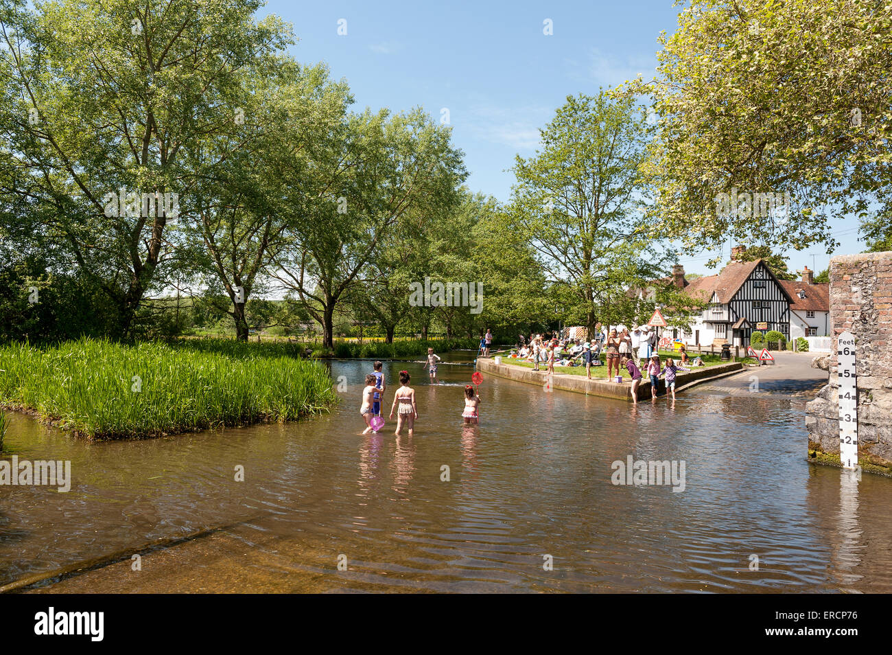 Darent river hi-res stock photography and images - Alamy