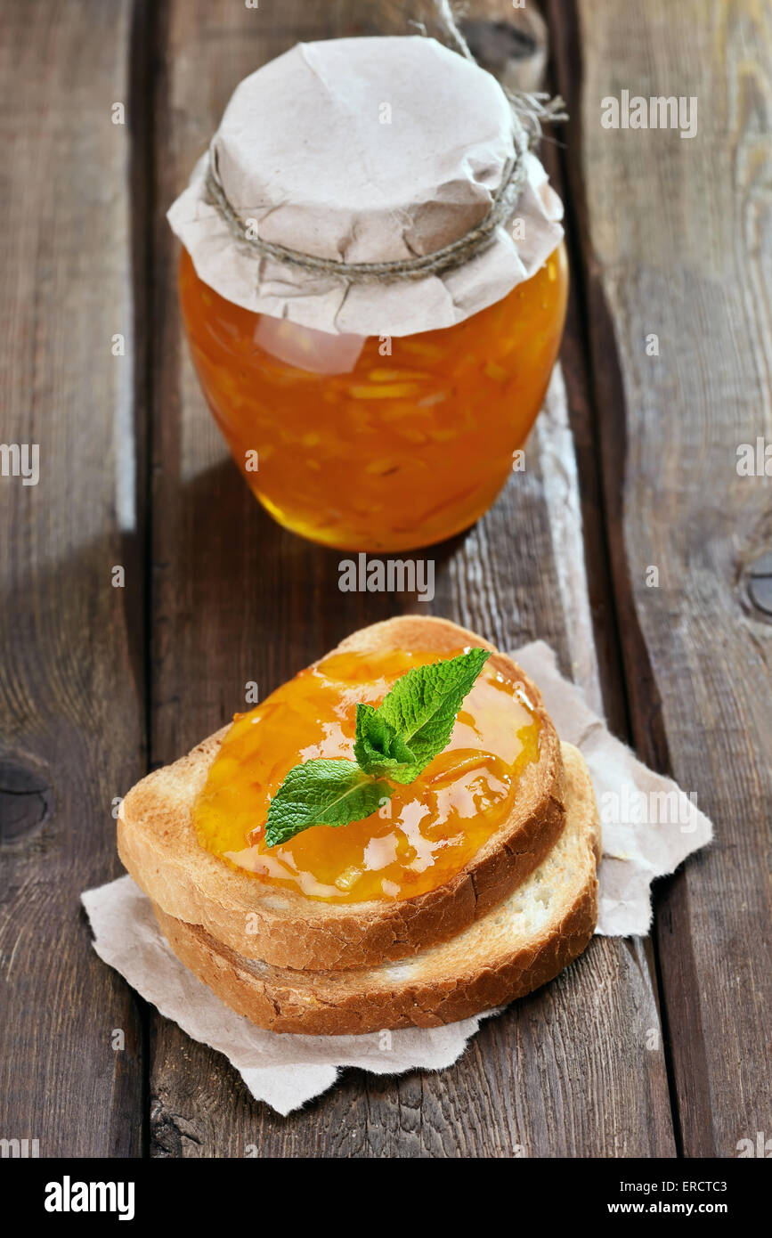 Jam on bread hi-res stock photography and images - Alamy