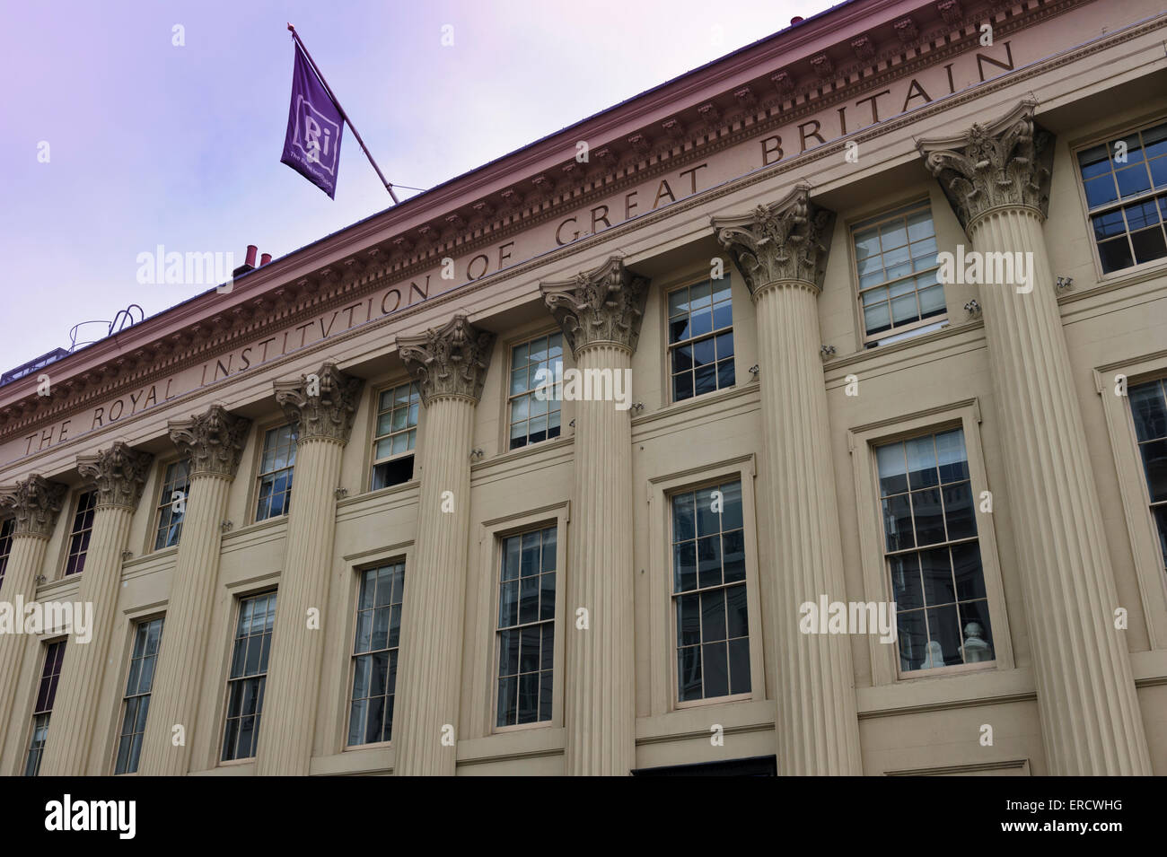 Royal institution hi-res stock photography and images - Alamy