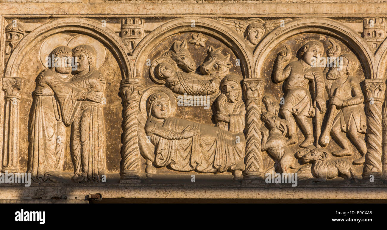 Nativity scene Ferrara cathedral, Basilica Cattedrale di San Giorgio ...