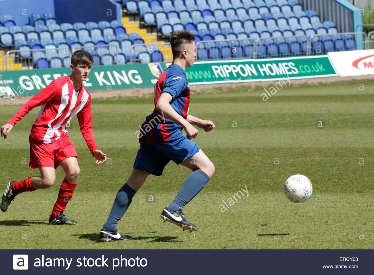 Under 16s High Resolution Stock Photography and Images - Alamy