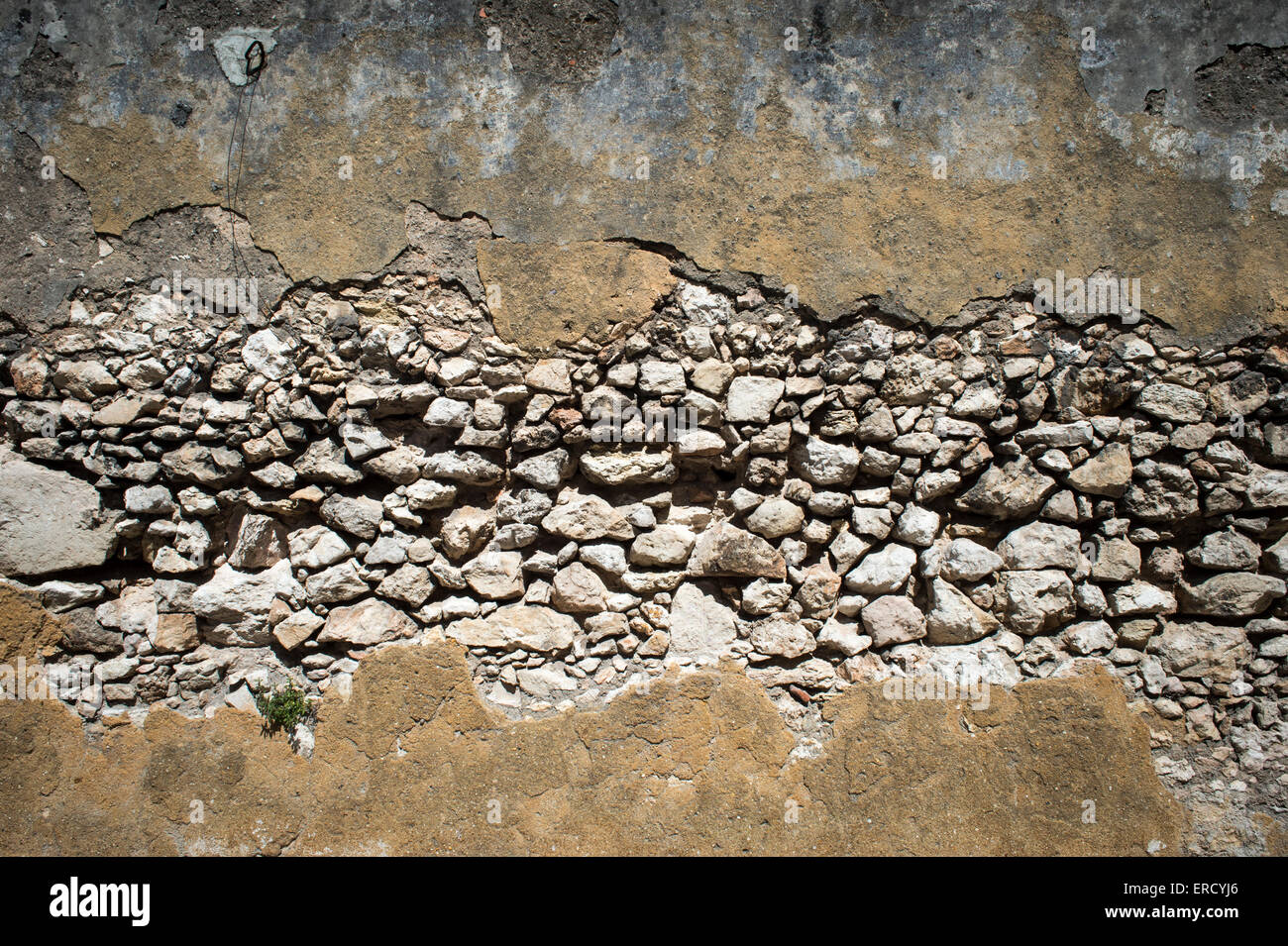 Crumbling stone hi-res stock photography and images - Alamy