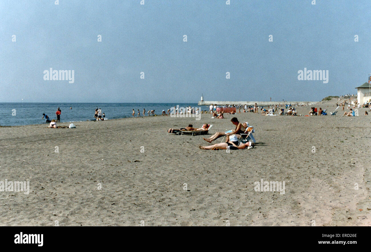 Ayr Beach, Ayrshire, Scotland, 24th July 1990 Stock Photo - Alamy