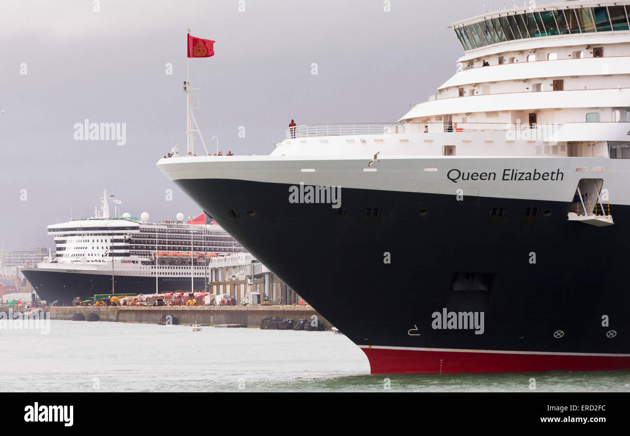 Two of Cunard Line's three queens, Queen Mary 2 (left) and Queen ...