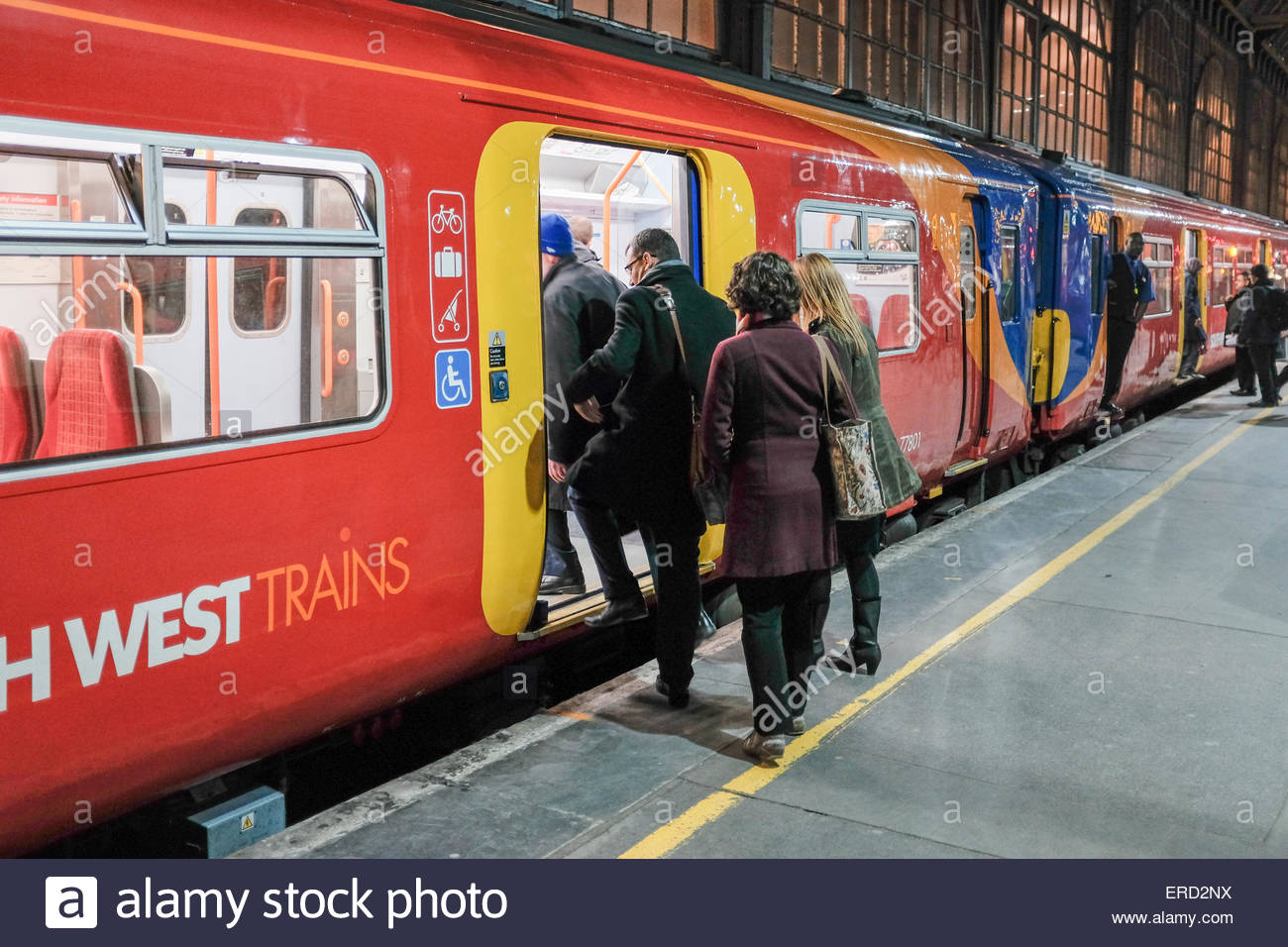 Boarding Train Stock Photos & Boarding Train Stock Images - Alamy