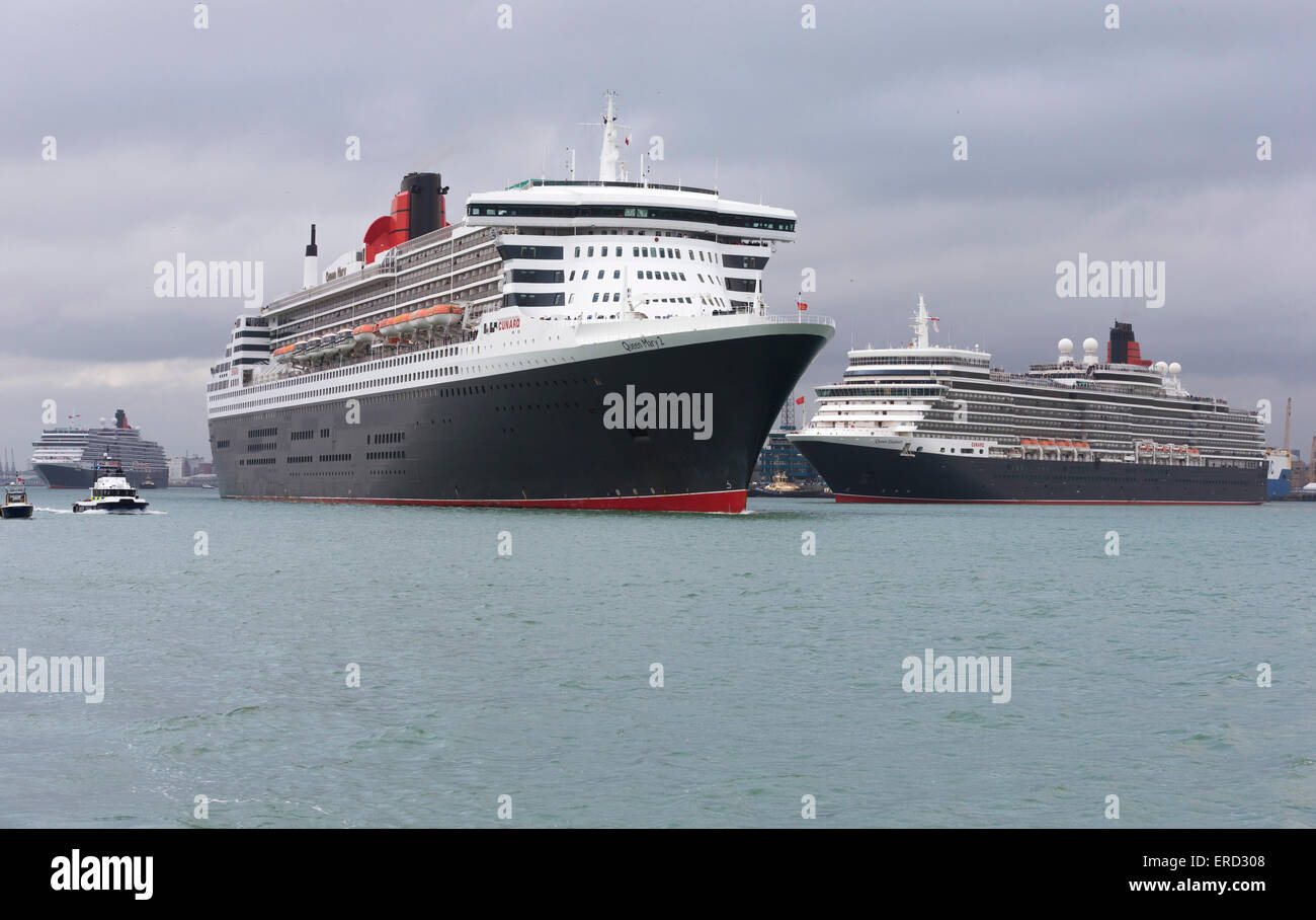 Cunard Line's three queens, Queen Mary 2(centre), Queen Elizabeth ...