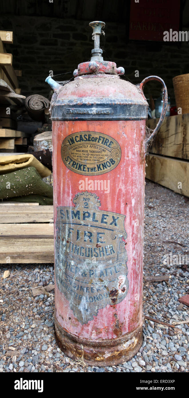 Vintage extinguisher hi-res stock photography and images - Alamy