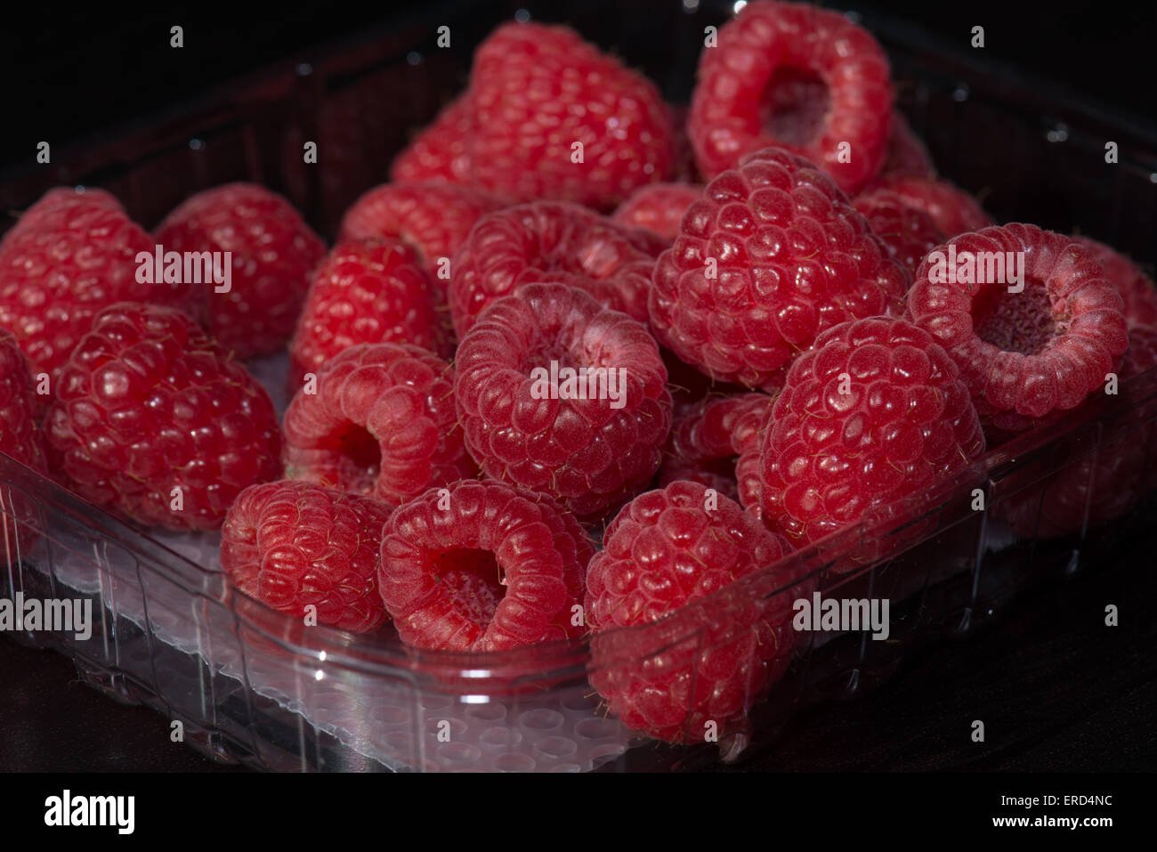 Raspberry baskets hi-res stock photography and images - Alamy