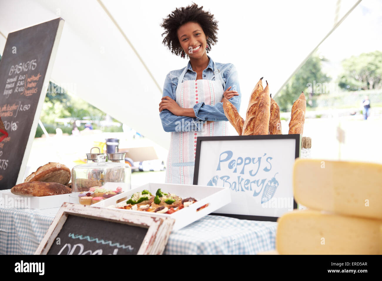 Bakery market stall hi-res stock photography and images - Alamy