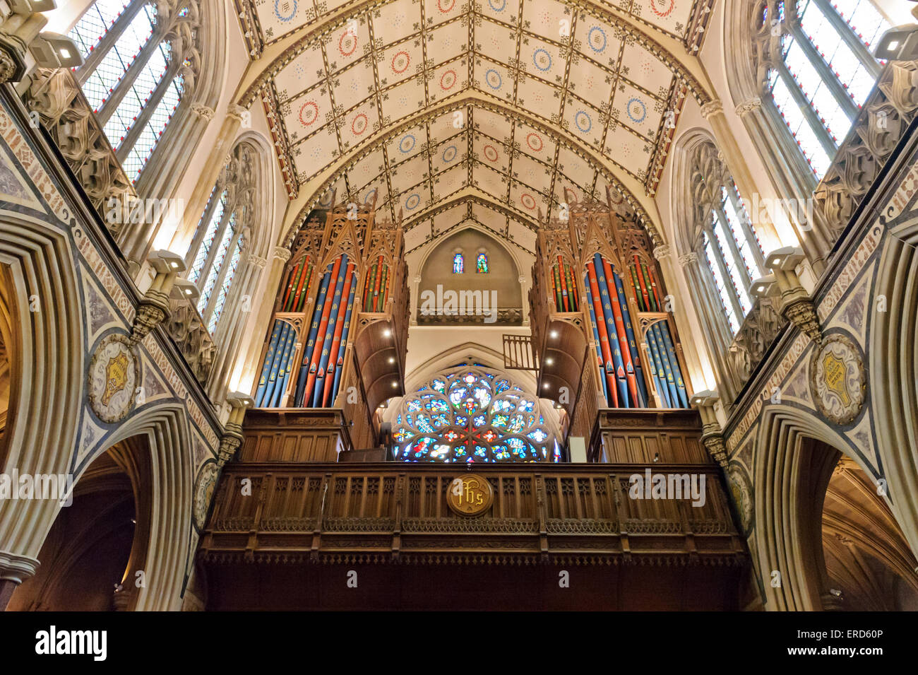 Farm street church and mayfair hi-res stock photography and images - Alamy