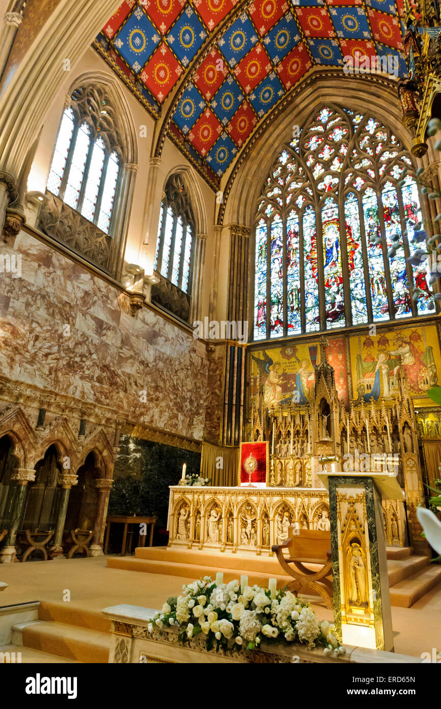 The beautiful interior of the Immaculate conception church farm street ...