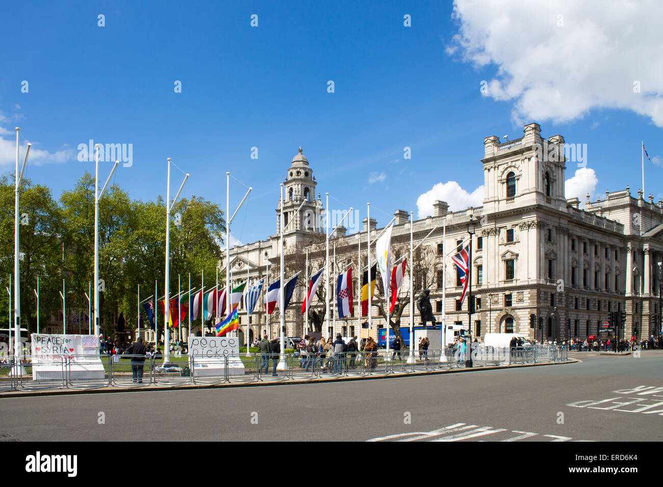 Anti war demonstration city street hi-res stock photography and images ...