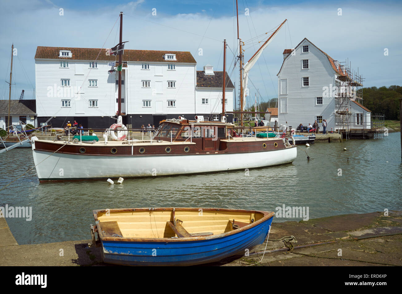Woodbridge tide mill suffolk hi-res stock photography and images - Alamy