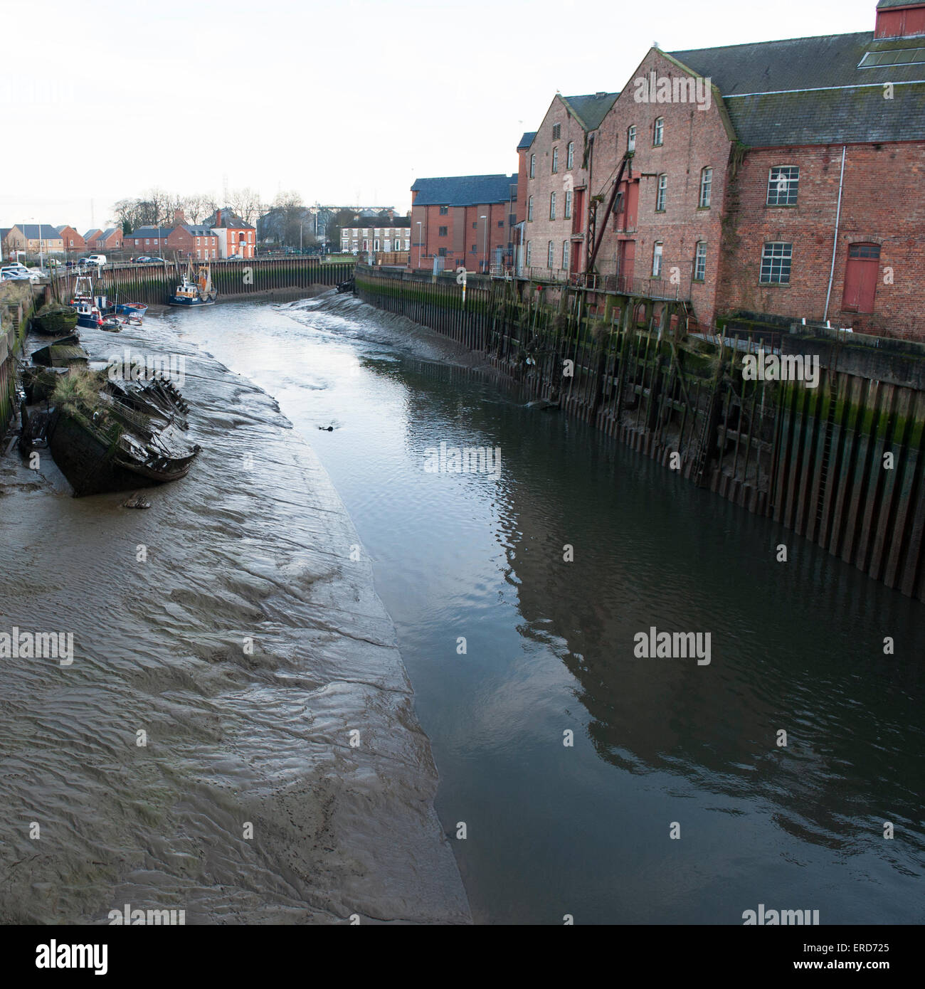 Spar barge hi-res stock photography and images - Alamy