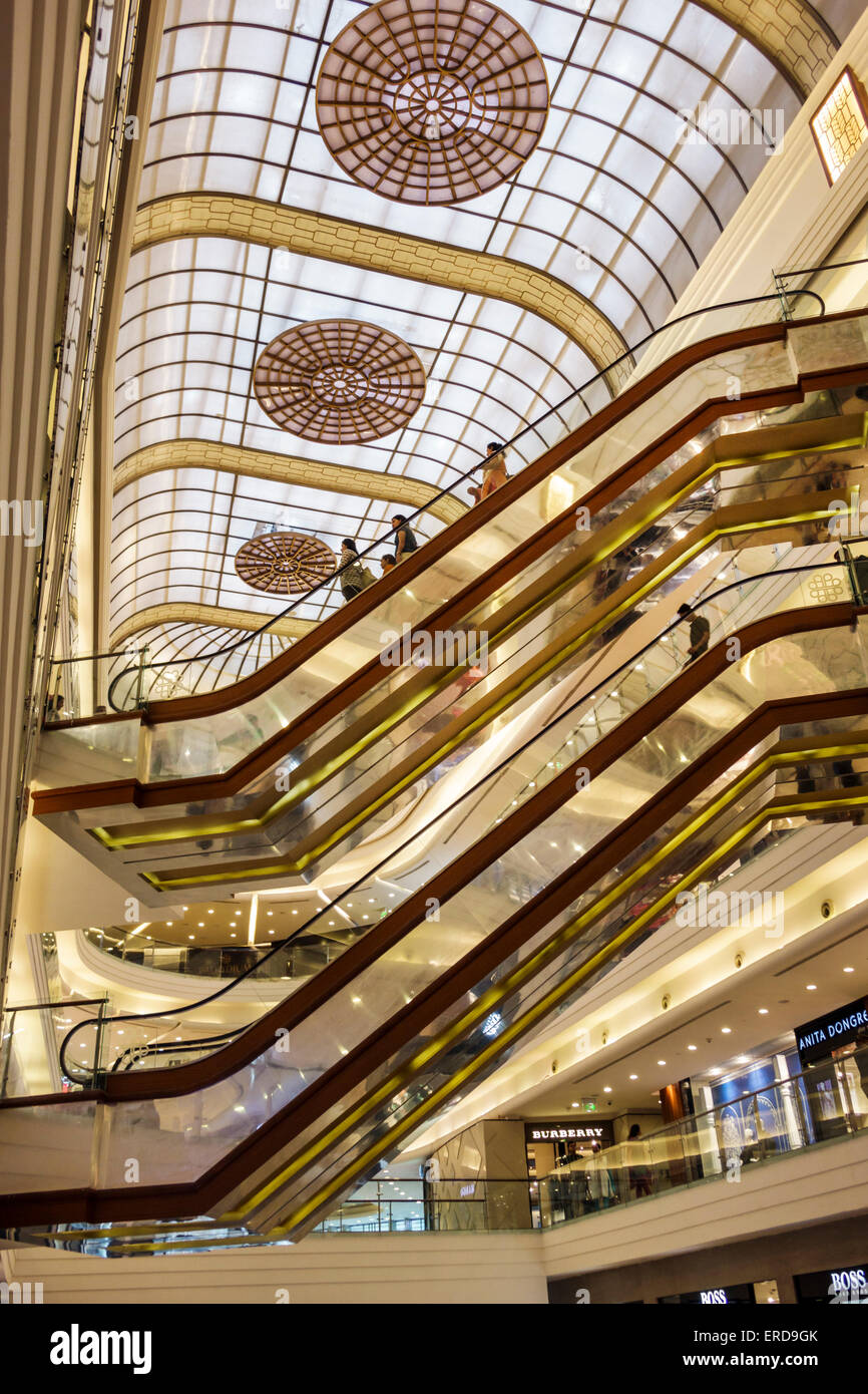 Phoenix mall mumbai hi-res stock photography and images - Alamy