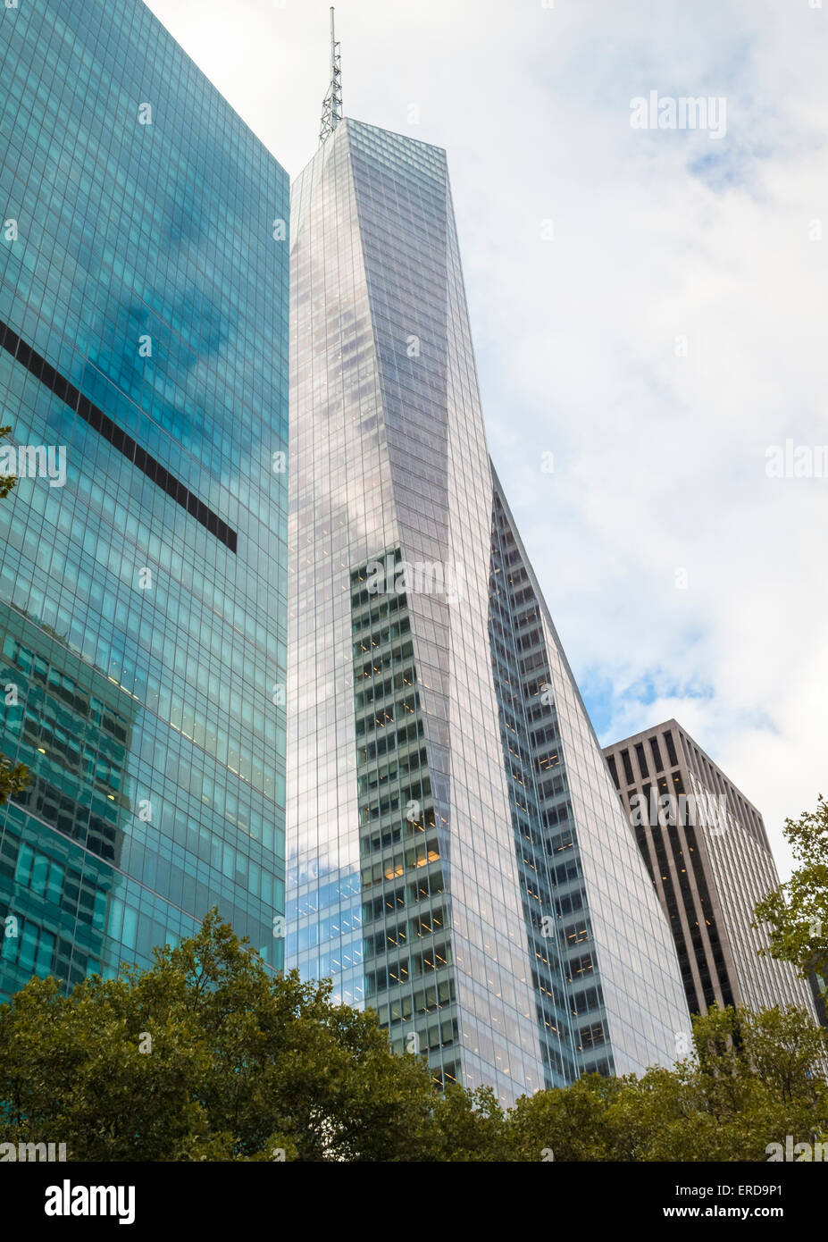 One bryant park new york hi-res stock photography and images - Alamy