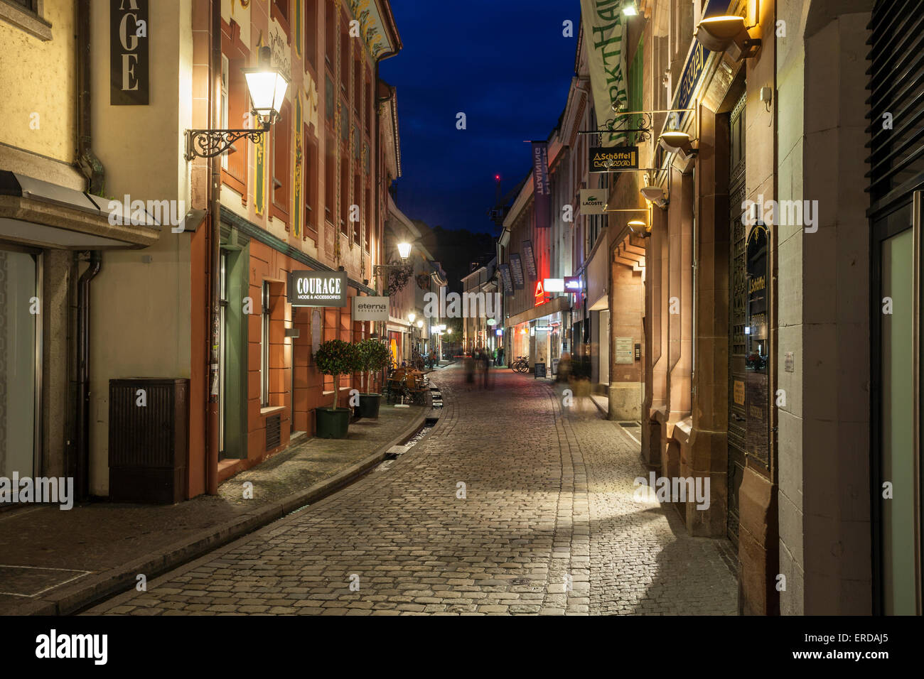 German city at night hi-res stock photography and images - Alamy