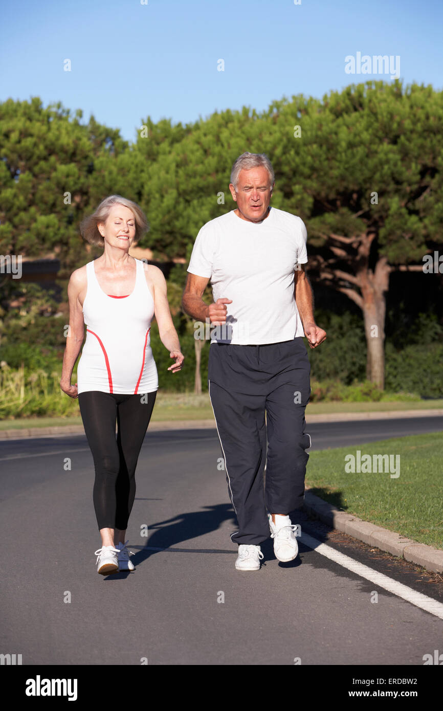 Senior running race hi-res stock photography and images - Alamy